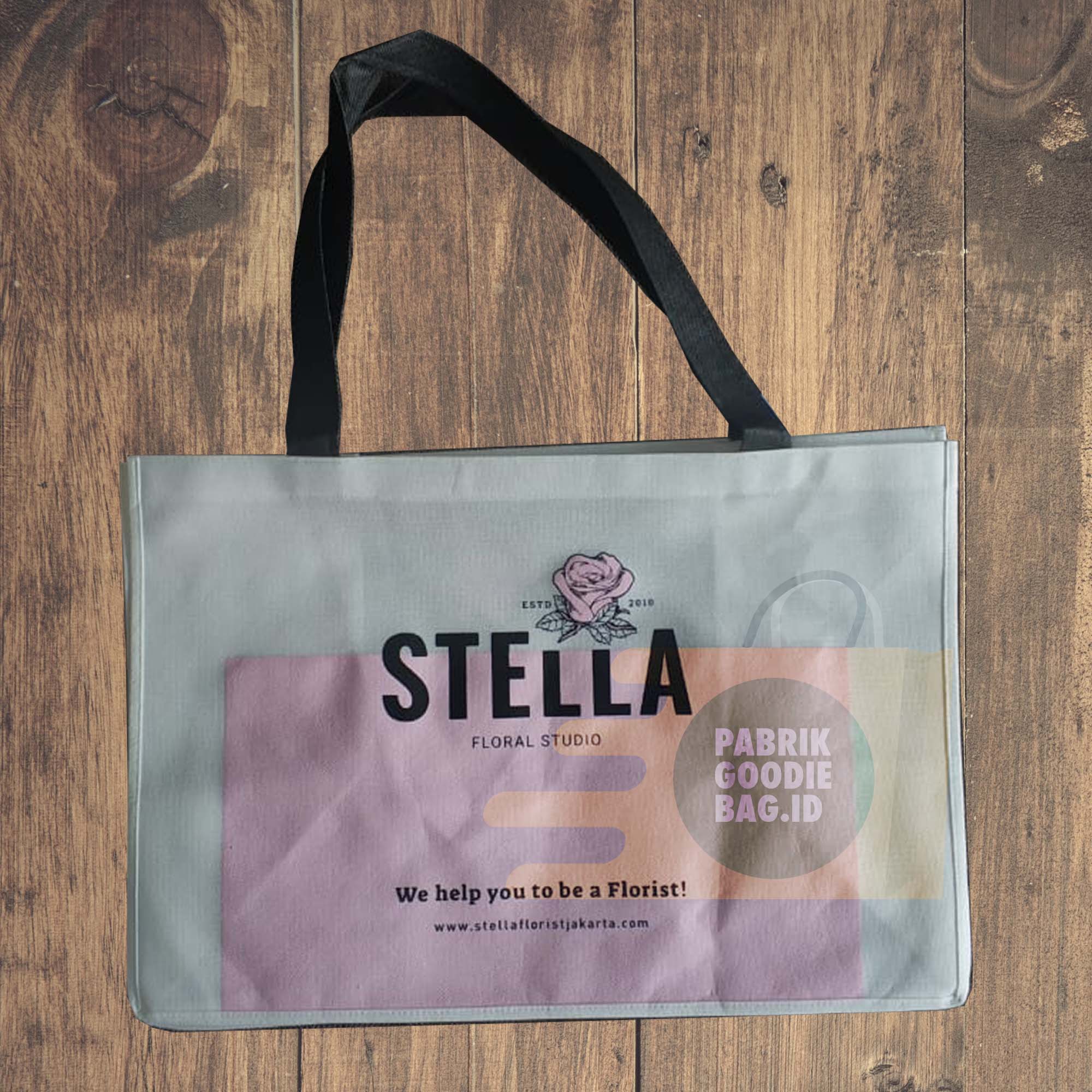 Tas Kanvas Printing Dengan Desain Custom Lebih Menarik